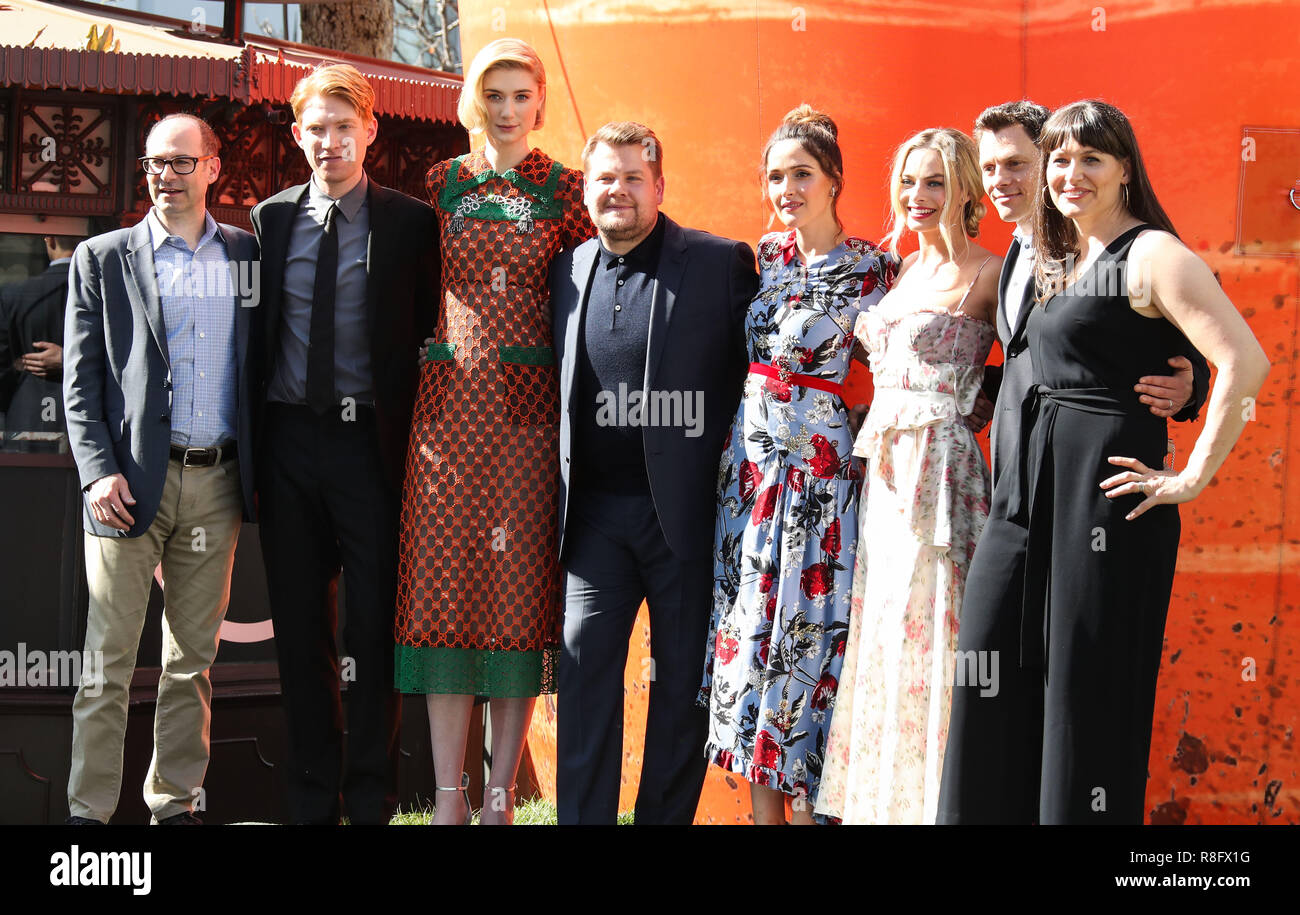 Elizabeth gluck hi-res stock photography and images - Alamy