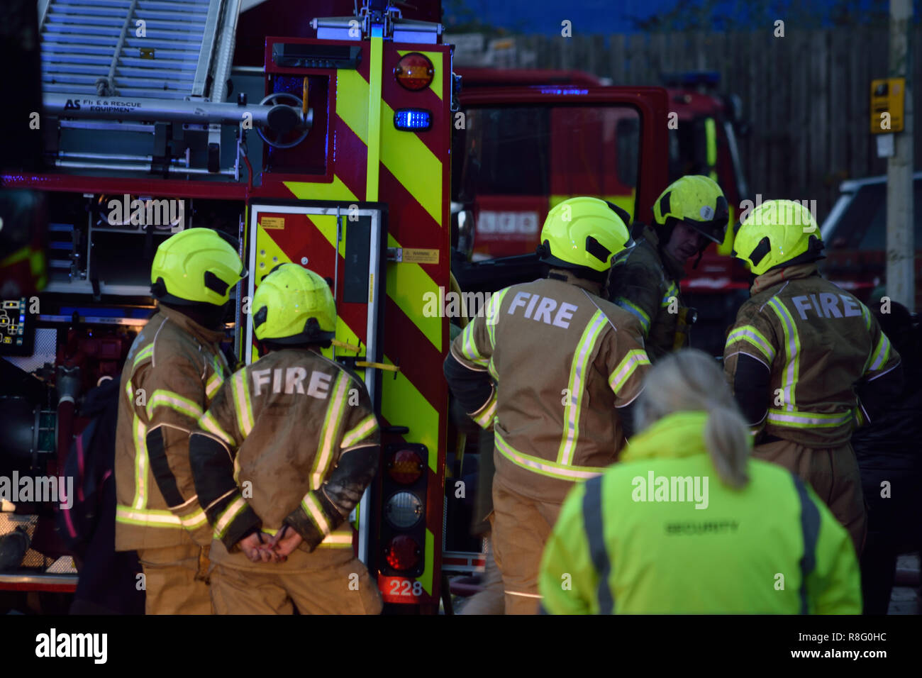 London fire brigade lfb firefighters hi-res stock photography and ...