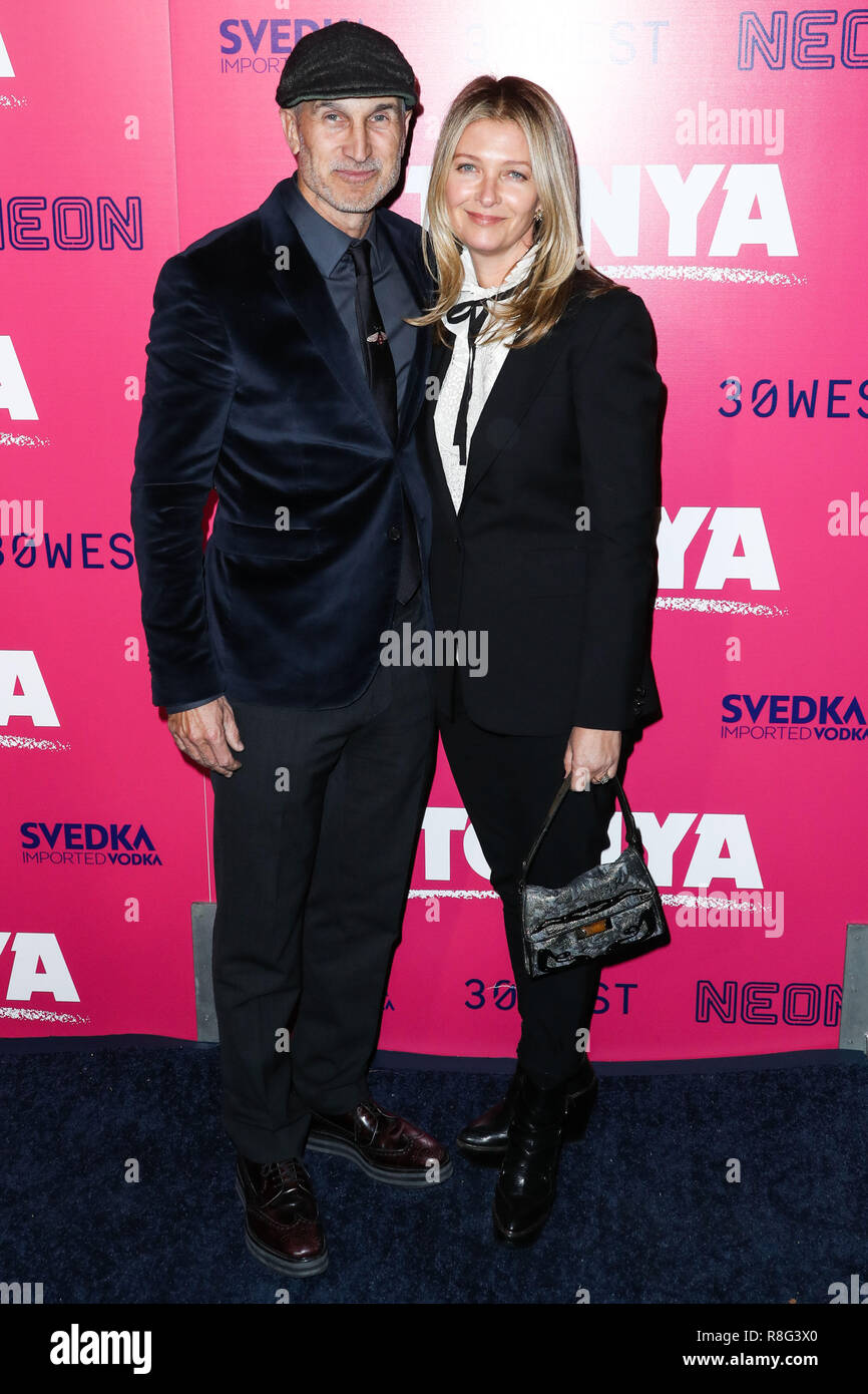 HOLLYWOOD, LOS ANGELES, CA, USA - DECEMBER 05: Craig Gillespie ...