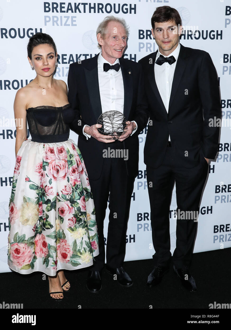 MOUNTAIN VIEW, CA, USA - DECEMBER 03: Mila Kunis, Kim Nasmyth, Ashton ...