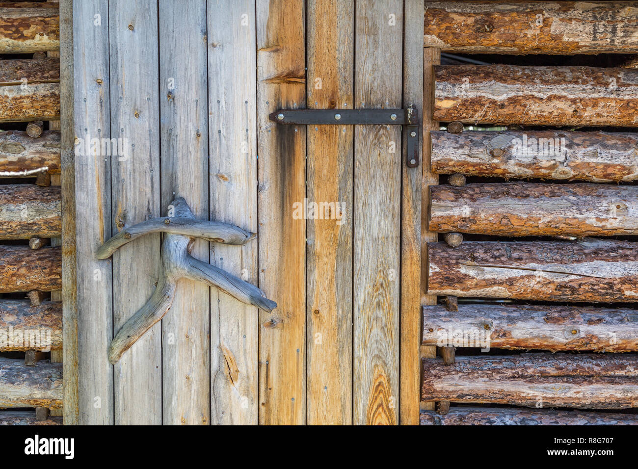 Finnish wooden loghouse in the forest of Lapland Stock Photo - Alamy