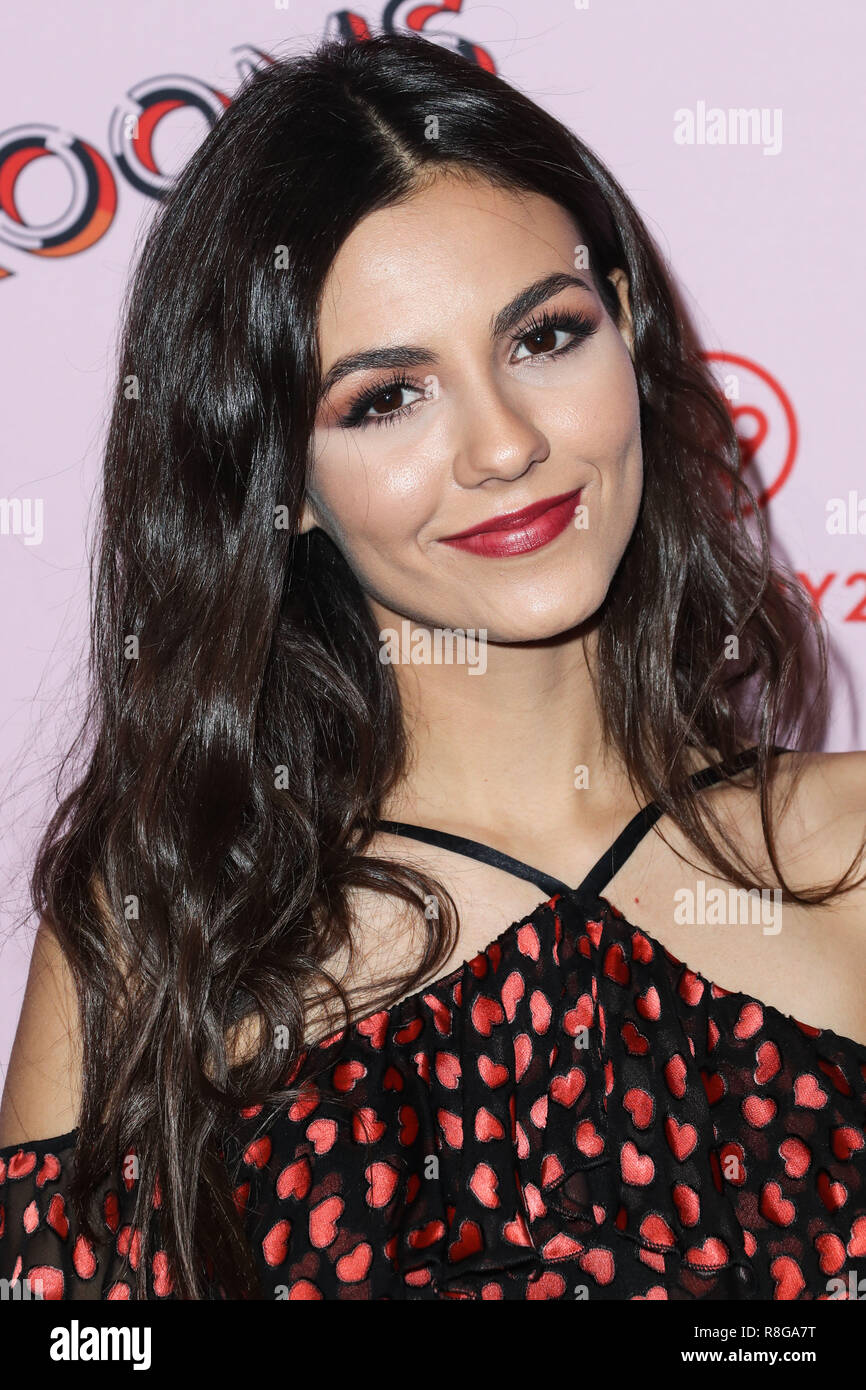 LOS ANGELES, CA, USA - DECEMBER 06: Victoria Justice at the Refinery29 ...