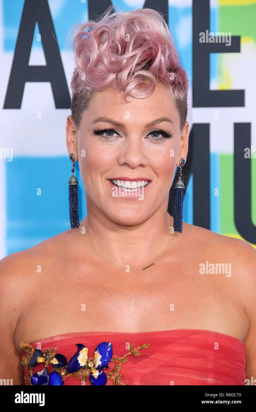 Alecia beth moore pink hi-res stock photography and images - Alamy