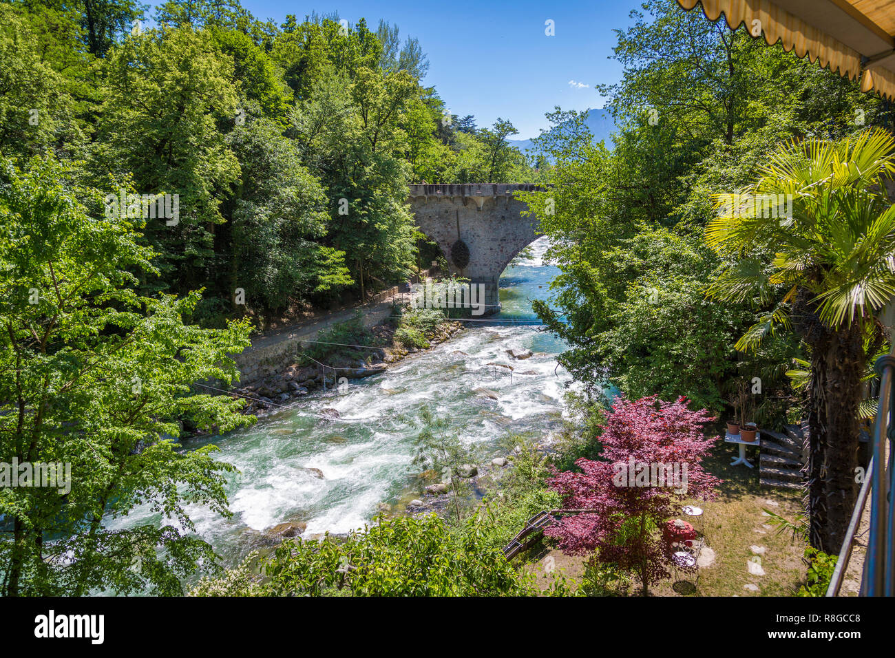 Fluss ufer hi-res stock photography and images - Alamy