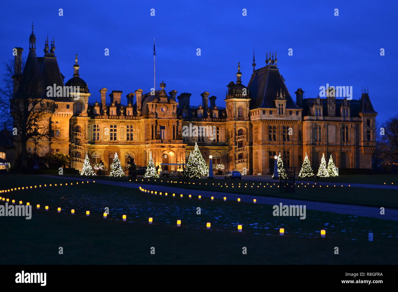 House christmas lights hi-res stock photography and images - Alamy