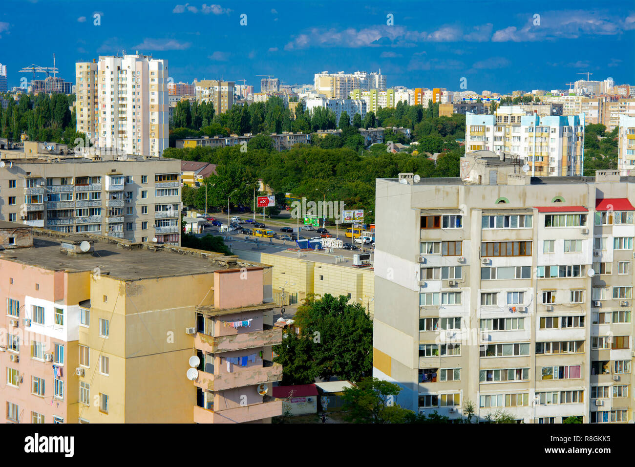 High rise parking lot hi-res stock photography and images - Alamy