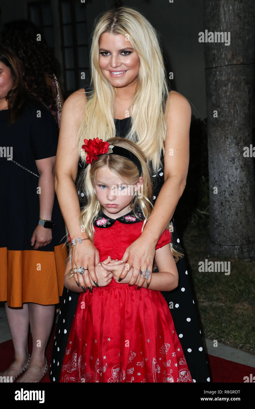 Lisa simpson photography hi-res stock photography and images - Alamy