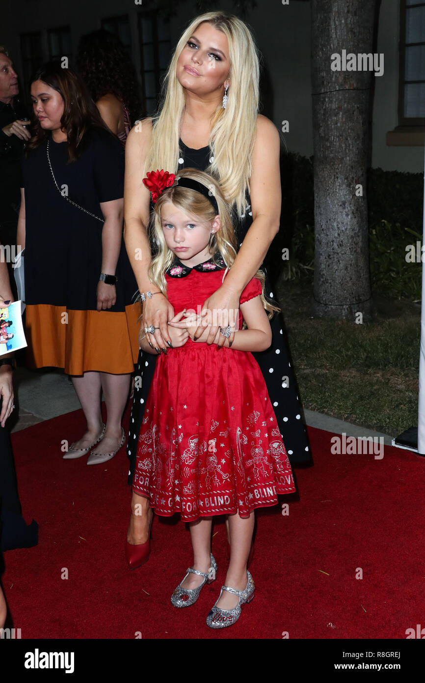 Lisa simpson photography hi-res stock photography and images - Alamy