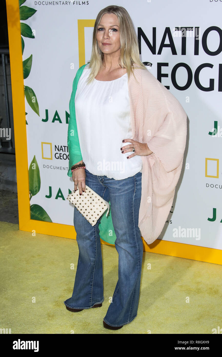 HOLLYWOOD, LOS ANGELES, CA, USA - OCTOBER 09: Jennie Garth at the Los Angeles Premiere Of ...