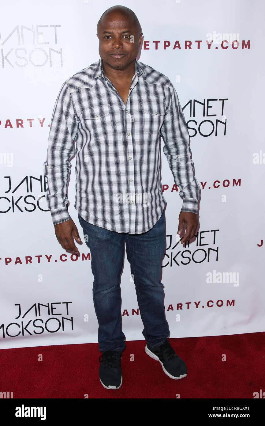 HOLLYWOOD, LOS ANGELES, CA, USA - OCTOBER 08: Randy Jackson arrives at ...