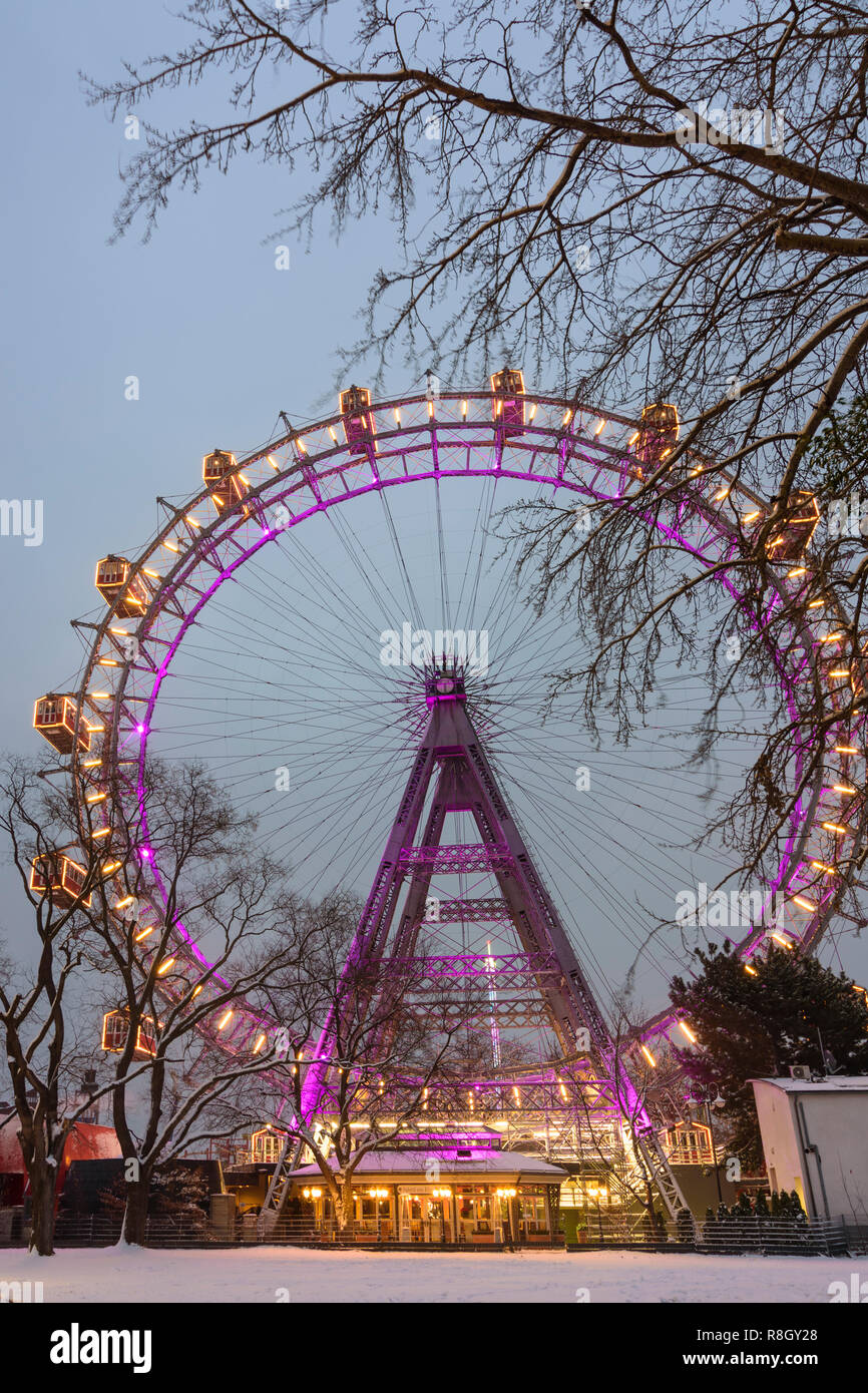 Wien, Vienna: Riesenrad (Ferris Wheel, giant wheel) in Prater Amusement ...