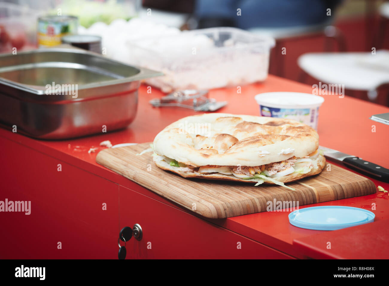 Cooking pita hi-res stock photography and images - Alamy