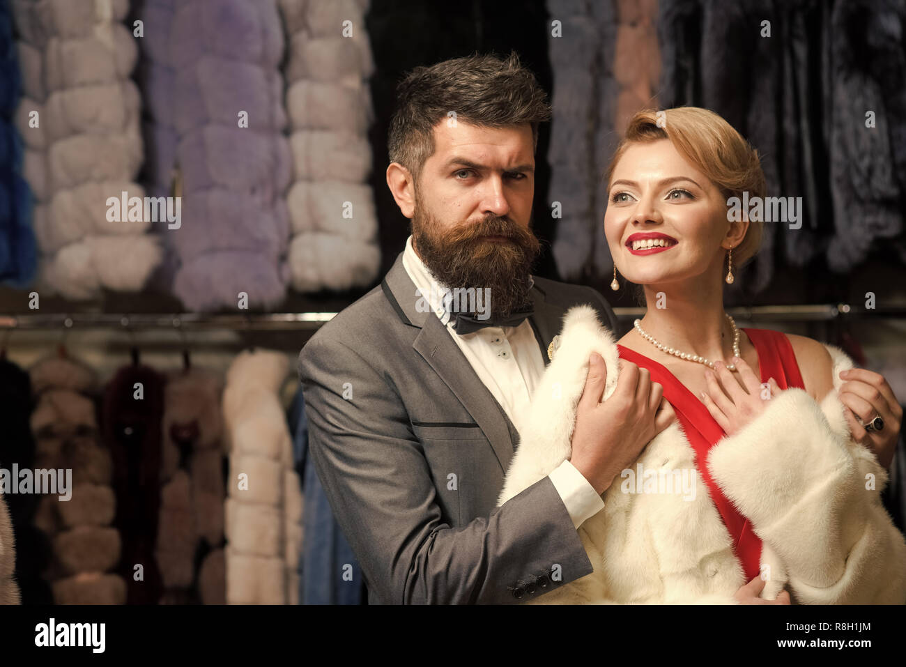 Rich girl fashion mall hi-res stock photography and images - Alamy