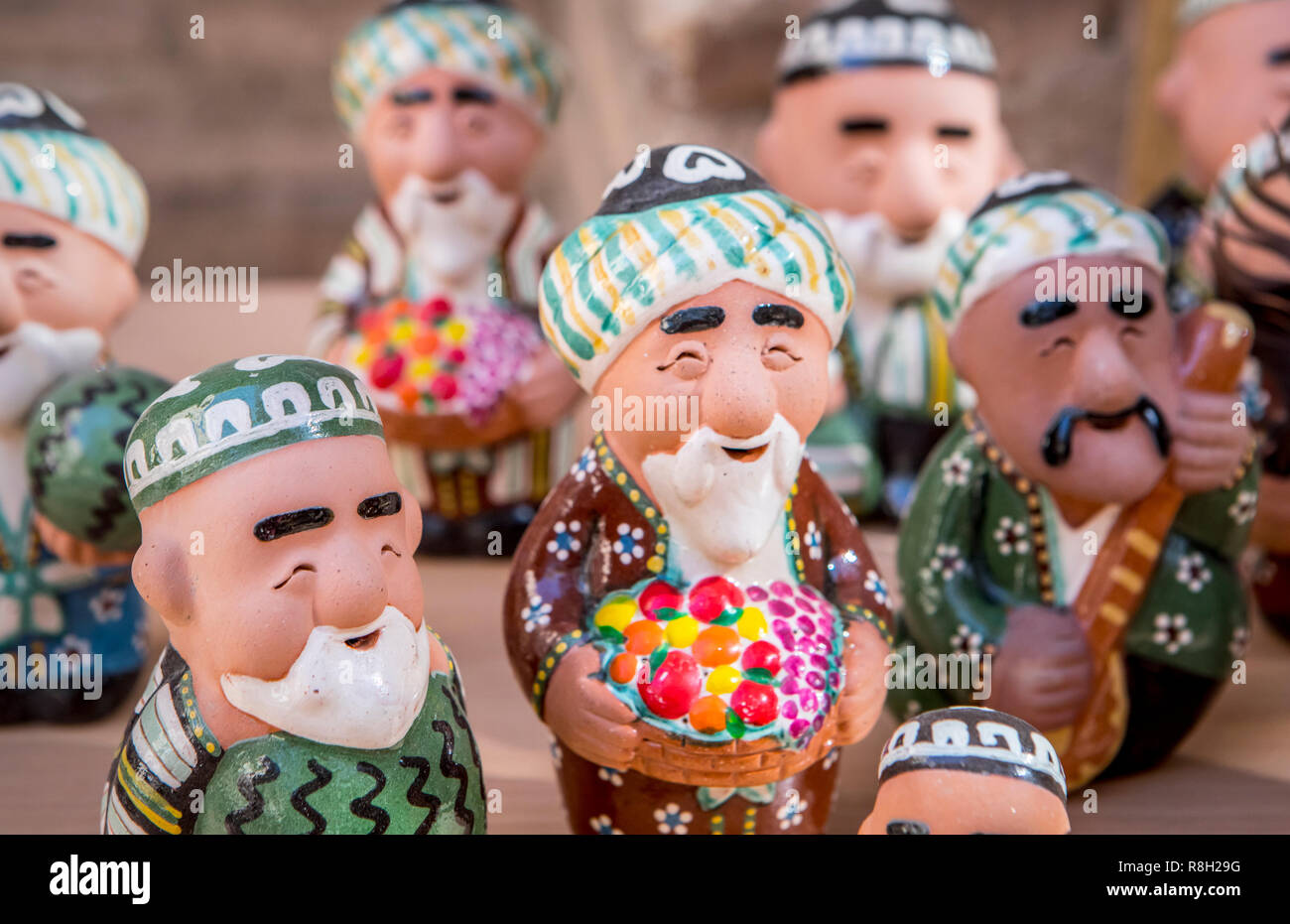Uzbek uzbekistan ceramic figures craft hi-res stock photography and ...