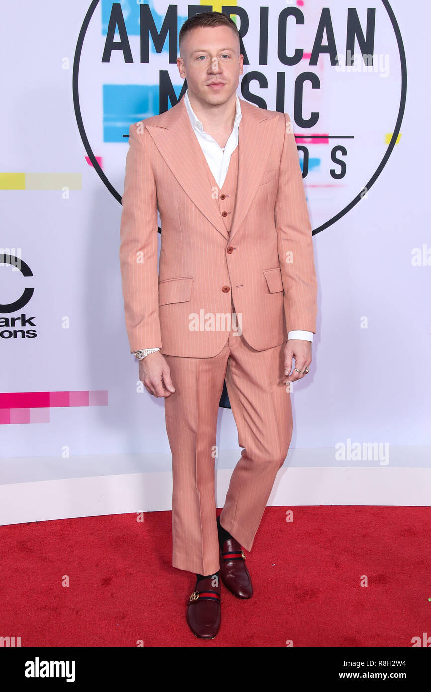 LOS ANGELES, CA, USA - NOVEMBER 19: Macklemore, Benjamin Hammond ...