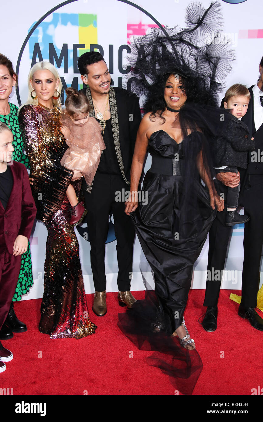 LOS ANGELES, CA, USA - NOVEMBER 19: Jagger Snow Ross, Ashlee Simpson ...
