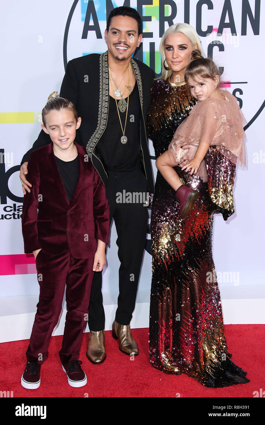 LOS ANGELES, CA, USA - NOVEMBER 19: Evan Ross, Ashlee Simpson, Jagger ...