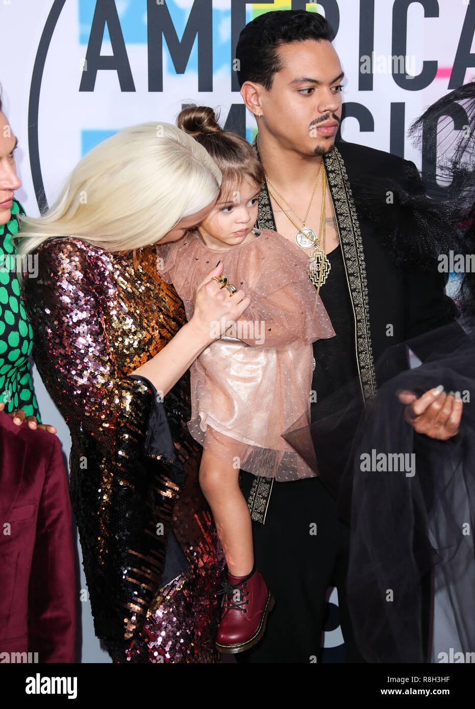 LOS ANGELES, CA, USA - NOVEMBER 19: Ashlee Simpson, Evan Ross, Jagger ...