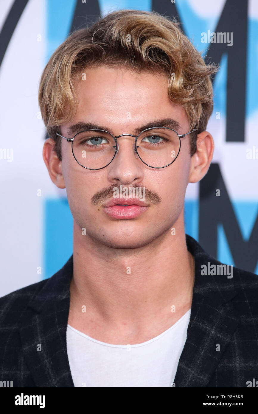 LOS ANGELES, CA, USA - NOVEMBER 19: Aaron Rhodes at the 2017 American Music Awards held at the ...