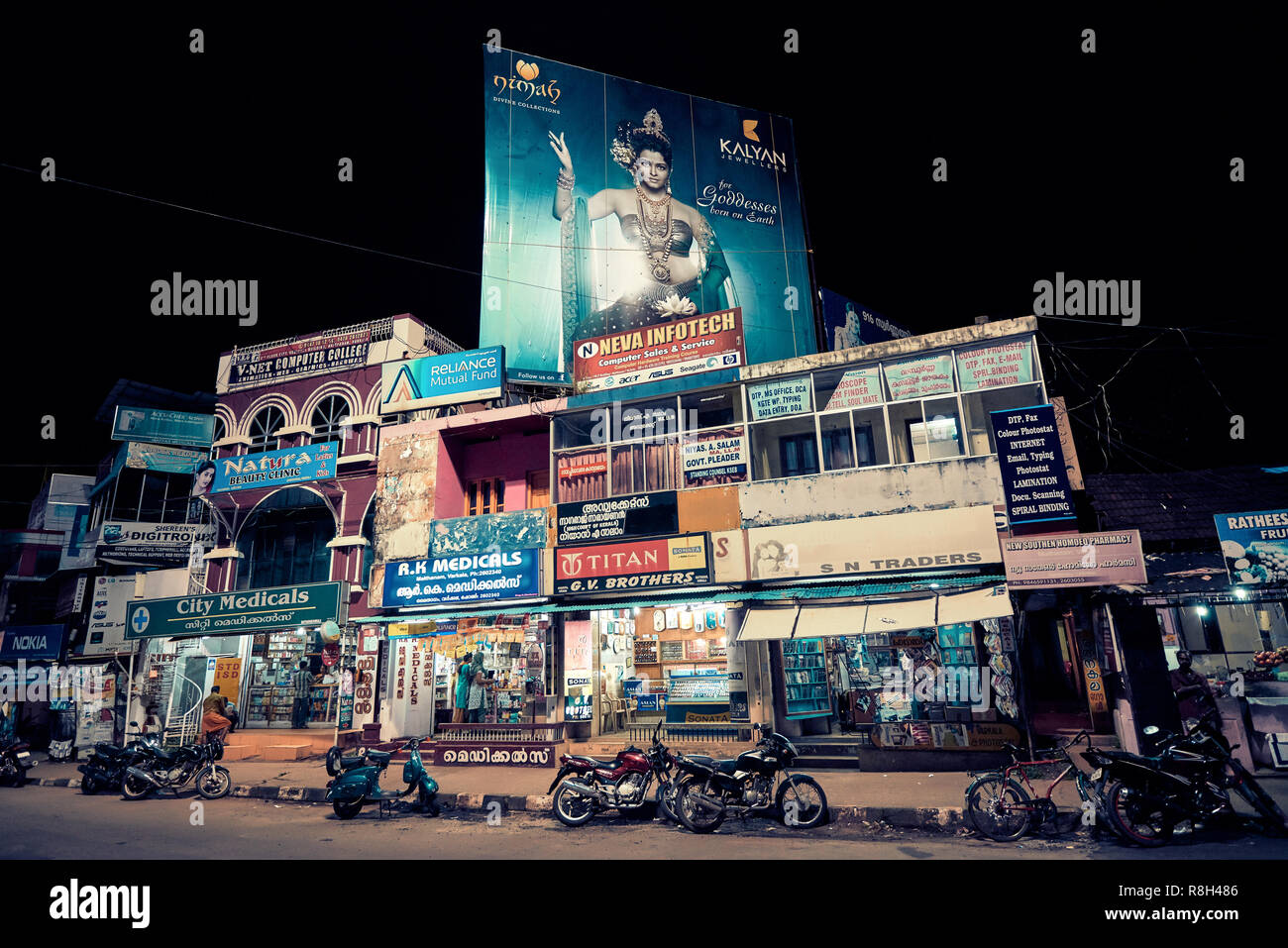 Varkala night kerala india hi-res stock photography and images - Alamy