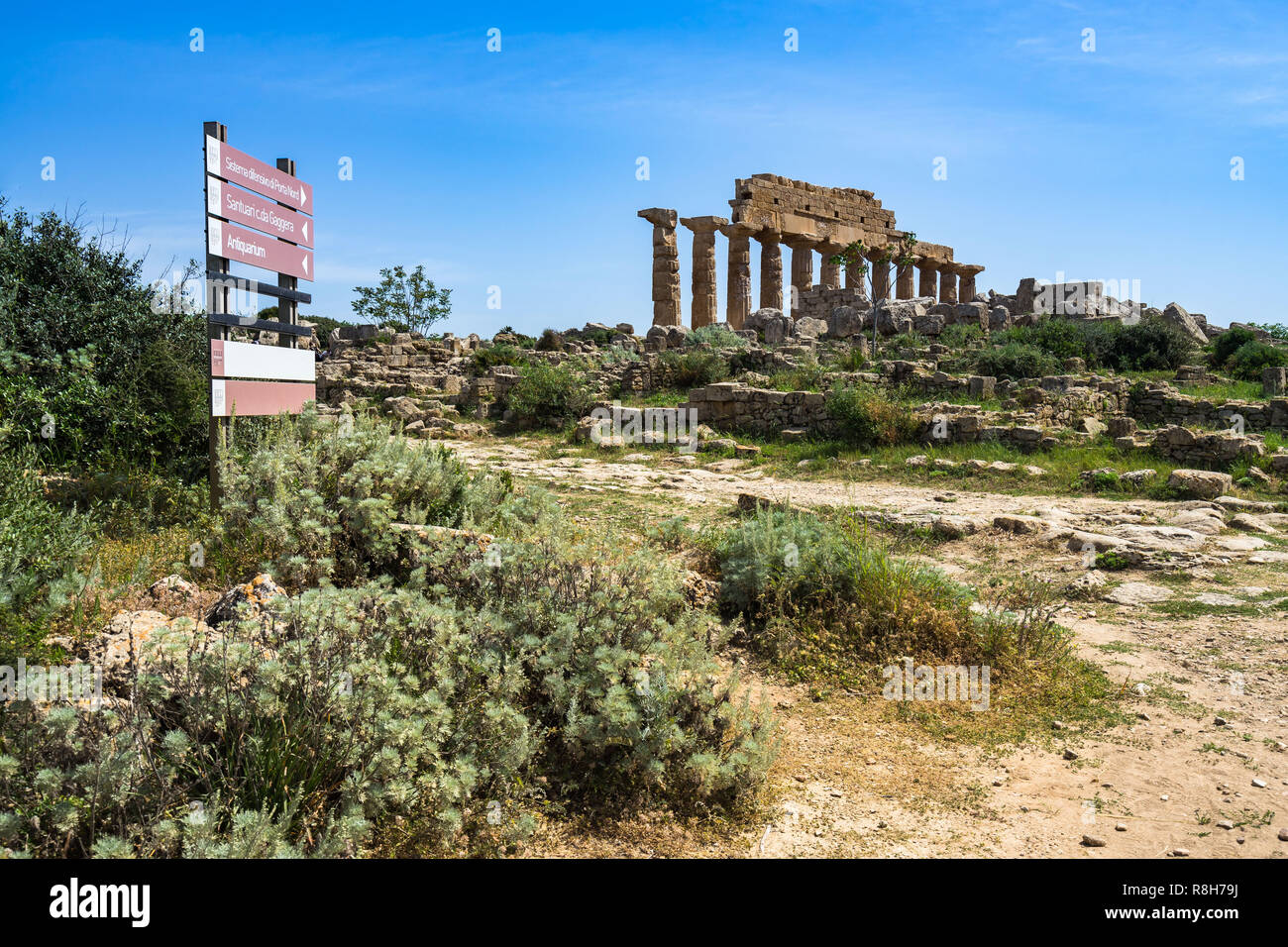 Acropolis of selinus temple hi-res stock photography and images - Alamy