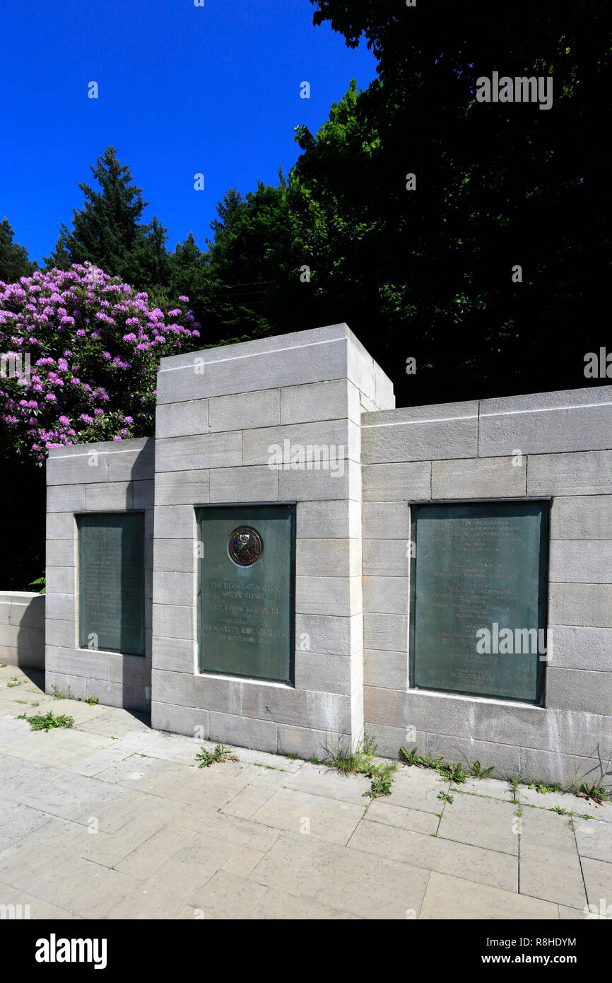 Derwent Valley Water Board monument, Ladybower reservoir, Derwent ...