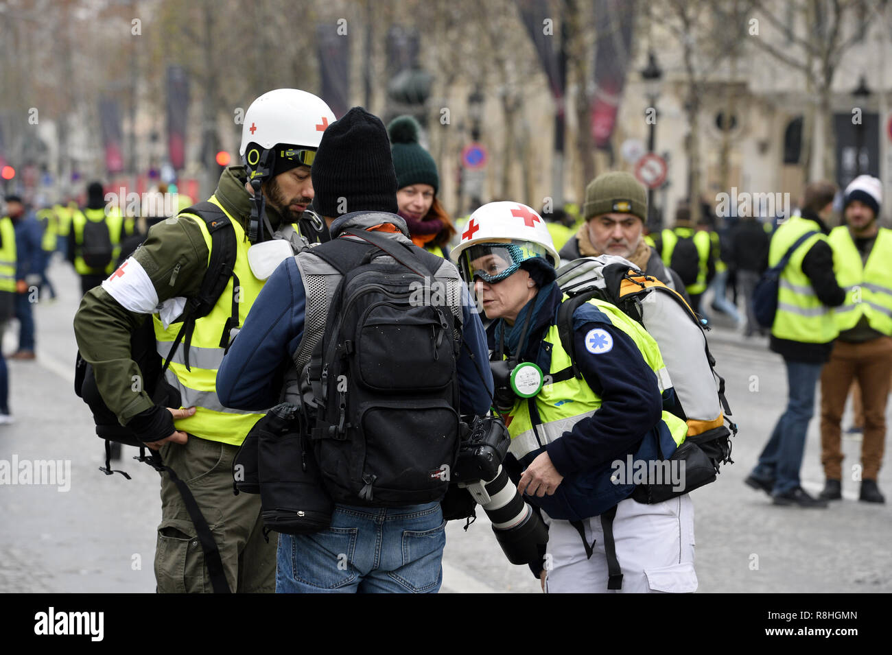Riot medic hi-res stock photography and images - Alamy