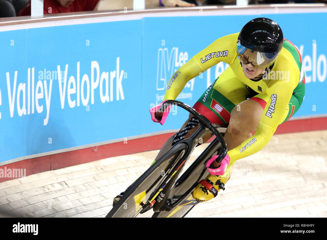 London, UK. 15th December 2018. Helena CASAS ROIGE (ESP) in the Women's ...