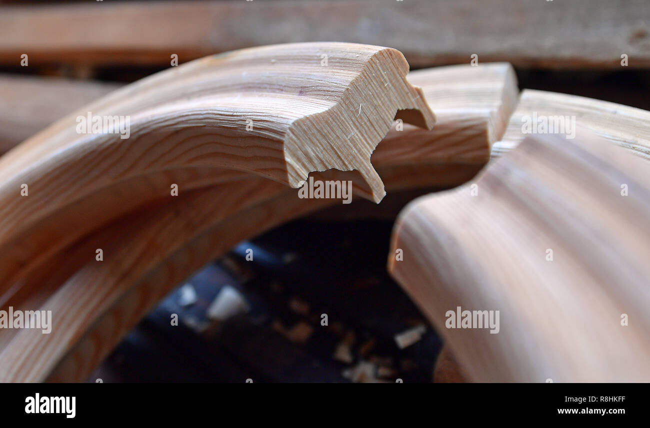 Tyre animals hi-res stock photography and images - Alamy