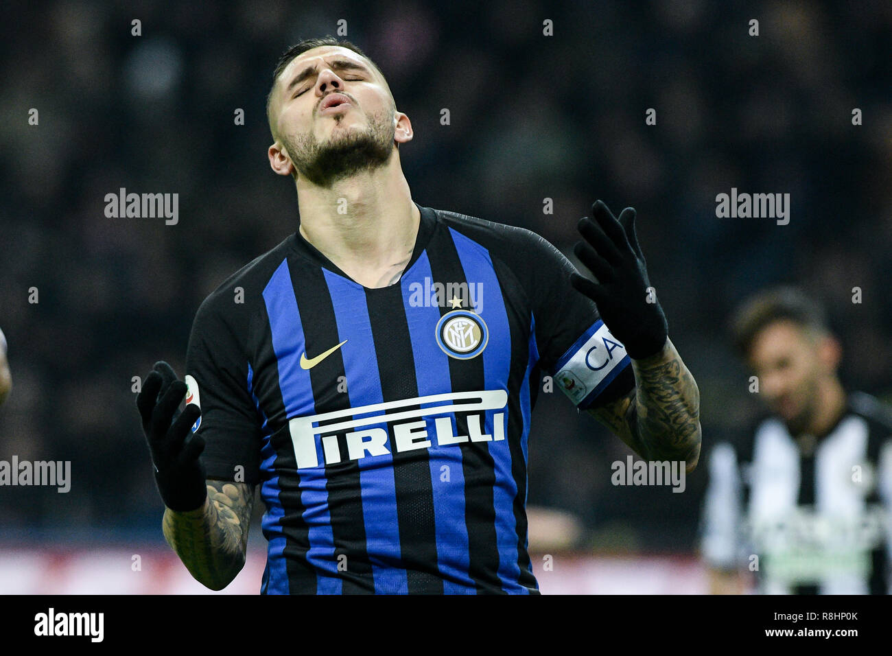 Dejected football player hi-res stock photography and images - Alamy