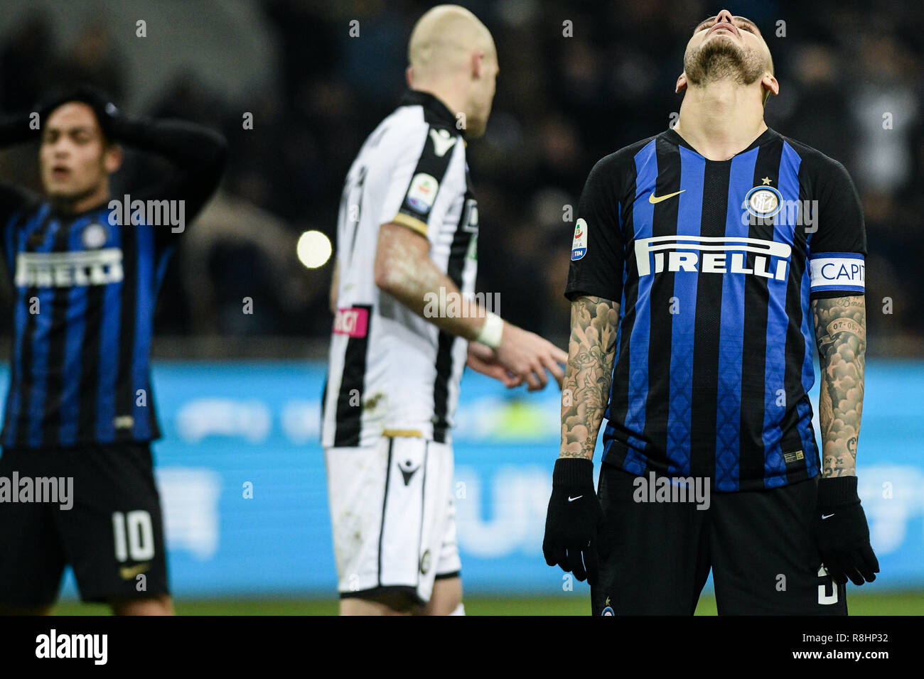 Dejected football player hi-res stock photography and images - Alamy