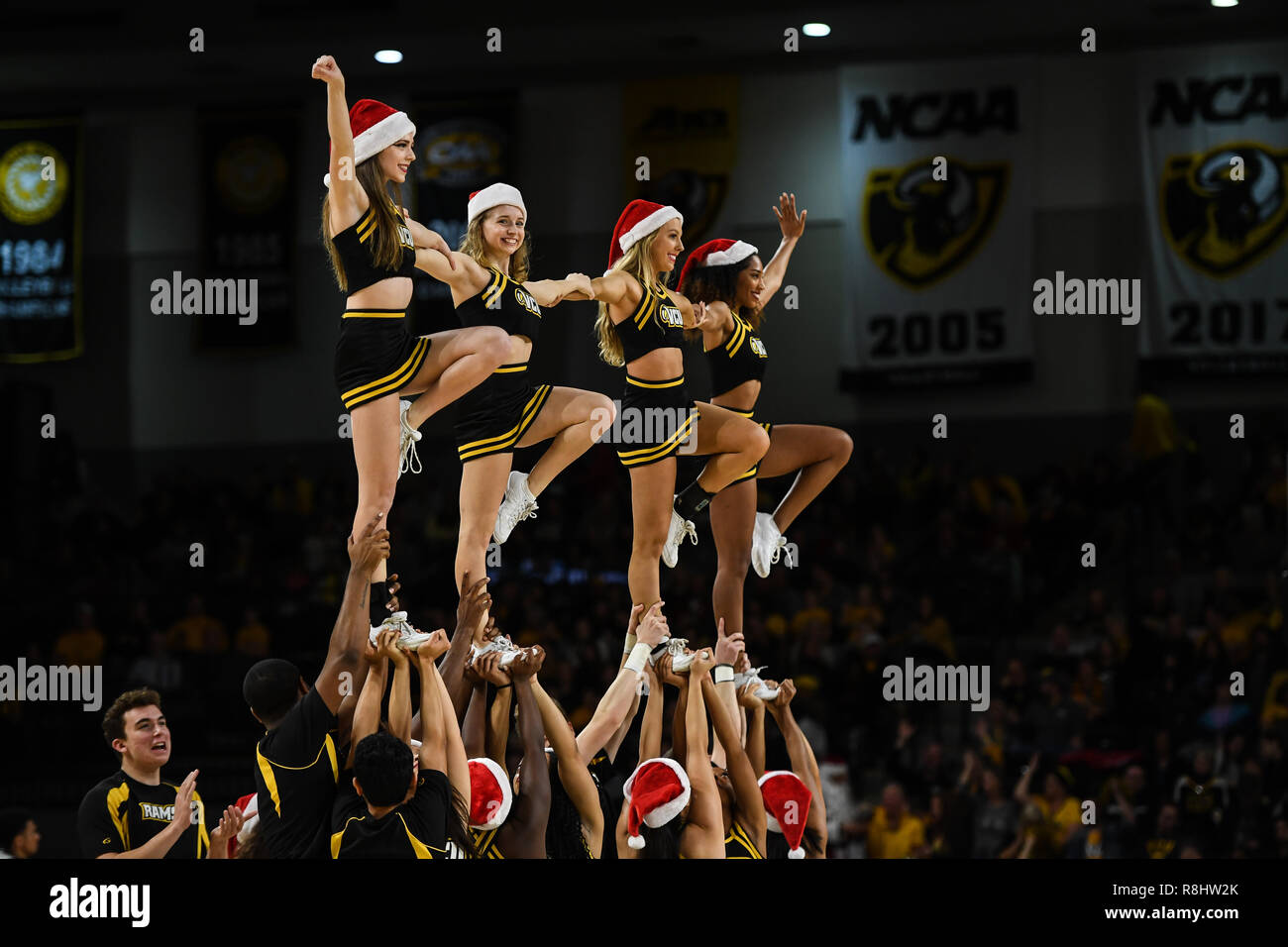 Richmond, VA, USA. 15th Dec, 2018. VCU cheerleaders perform a lift ...