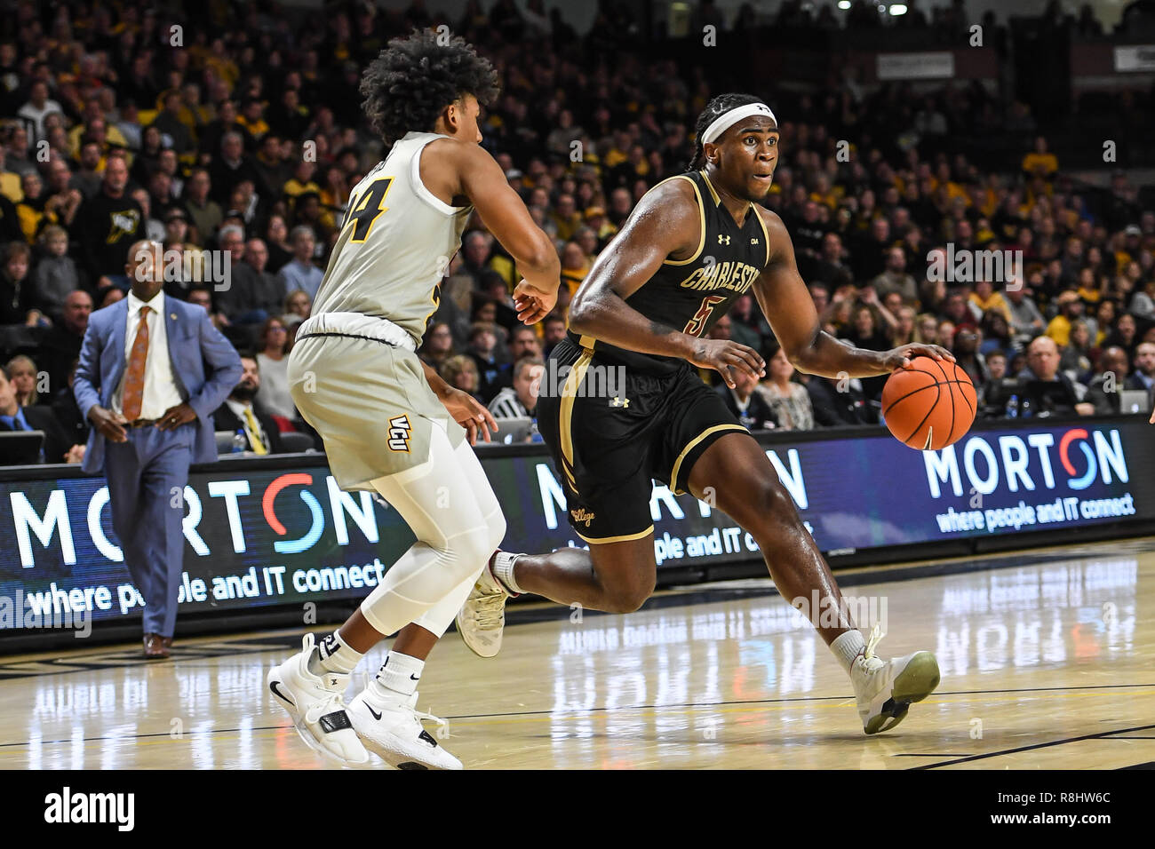Richmond, VA, USA. 15th Dec, 2018. JARRELL BRANTLEY (5) drives to the ...