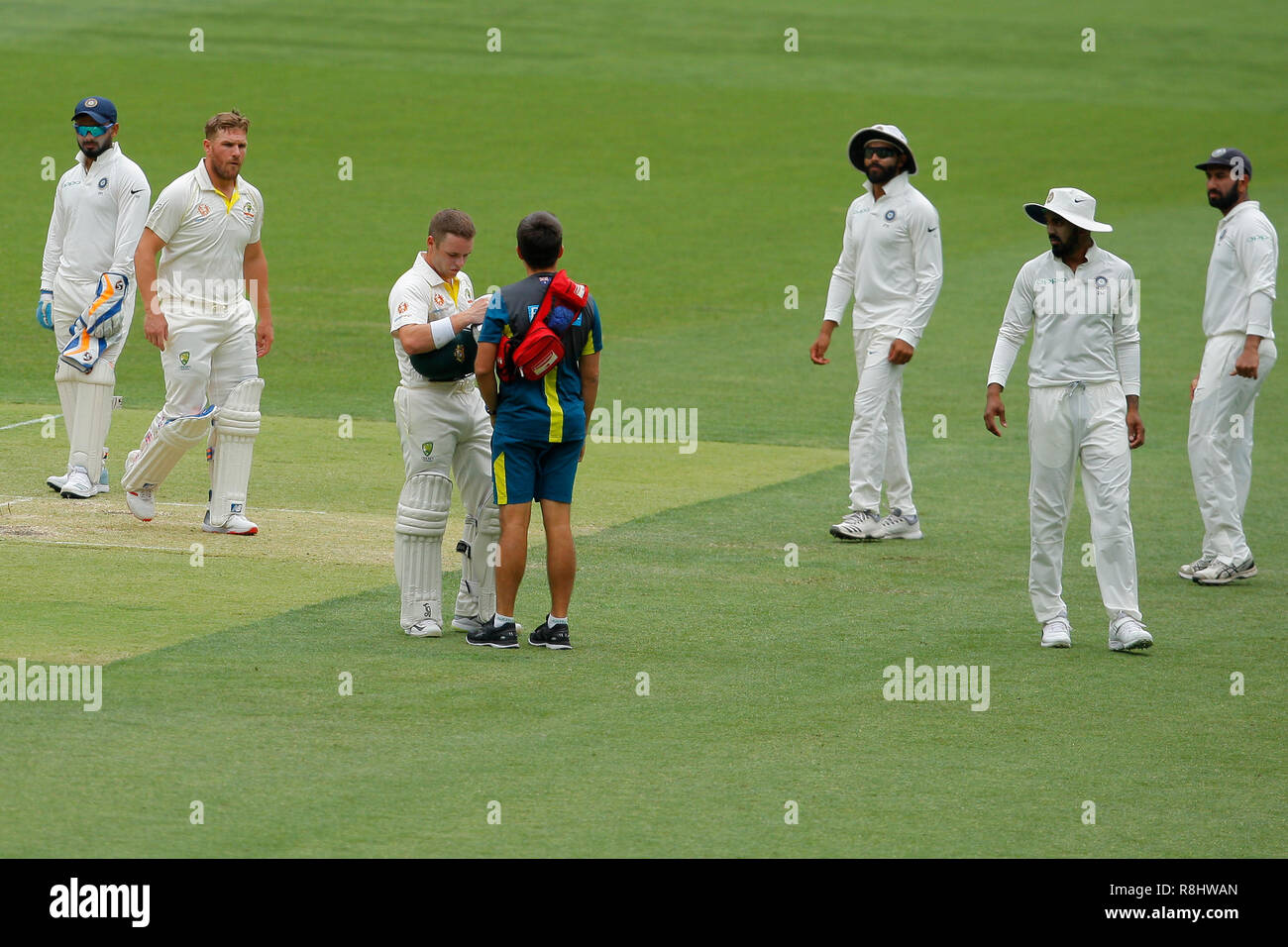 Sports doctor stadium hi-res stock photography and images - Alamy