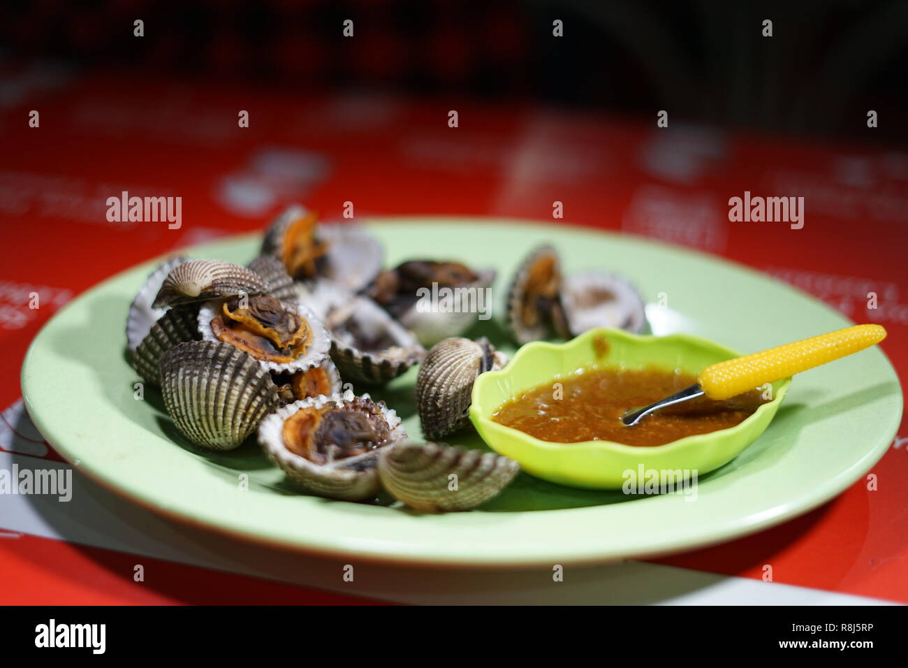 Cockles recipe hi-res stock photography and images - Alamy