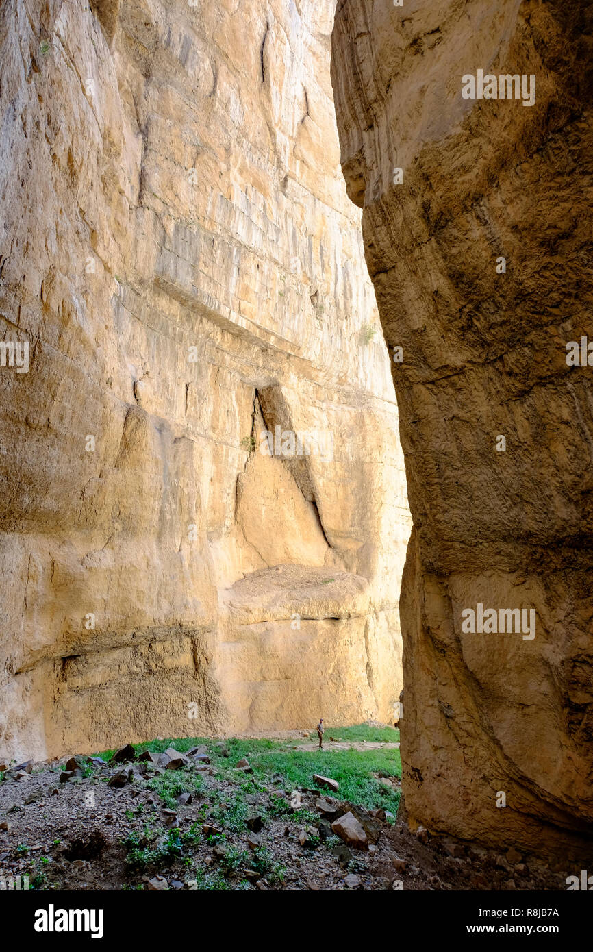 Deep ravine trail hi-res stock photography and images - Alamy