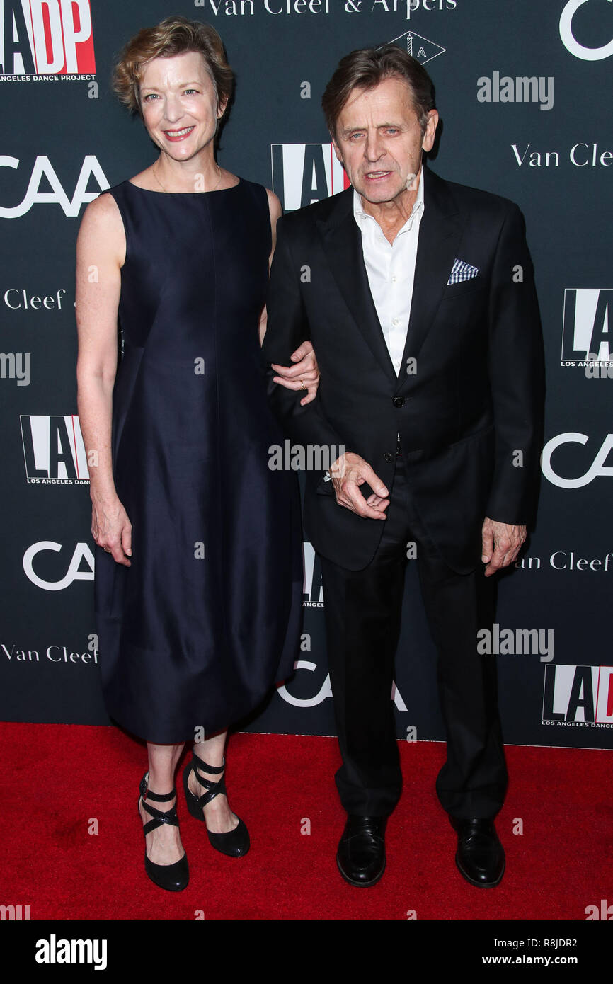 LOS ANGELES, CA, USA - OCTOBER 07: Lisa Rinehart, Mikhail Baryshnikov ...