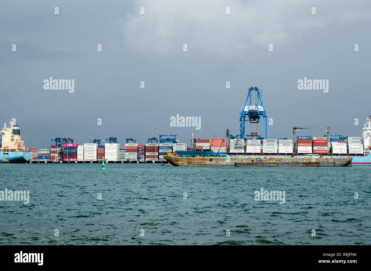 Terminal manzanillo de panama hi-res stock photography and images - Alamy