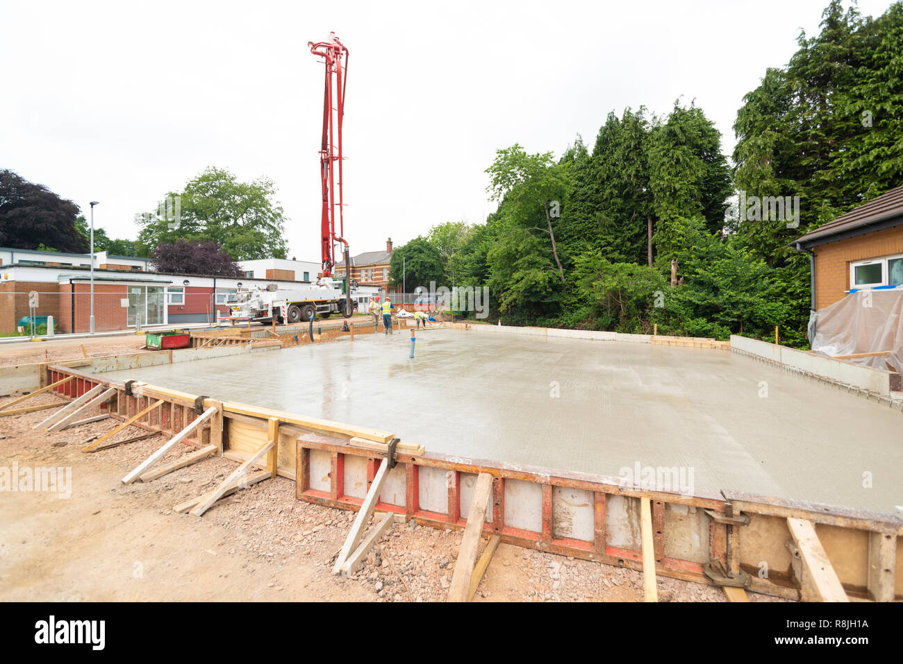 Pouring concrete slab hi-res stock photography and images - Alamy