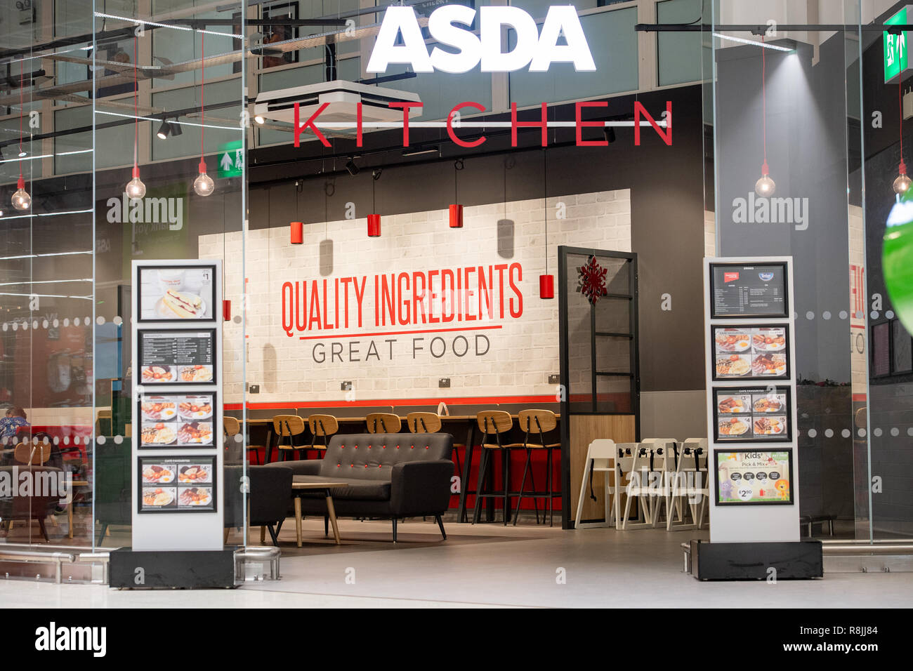 Supermarket cafe asda hi-res stock photography and images - Alamy