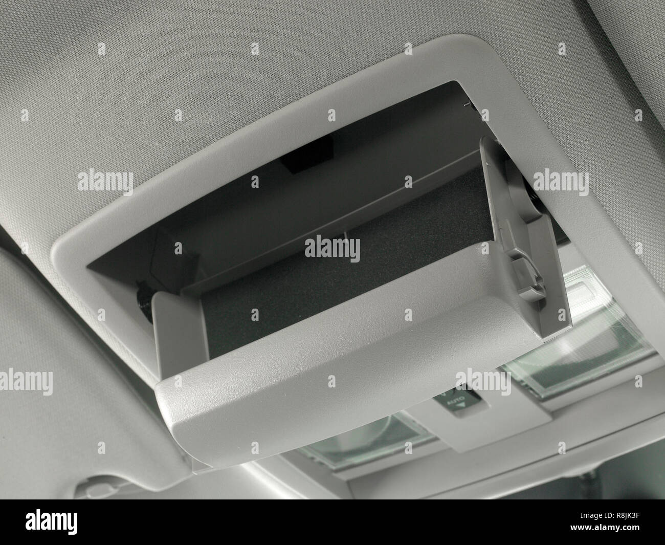 Car cabin temperature hi-res stock photography and images - Alamy