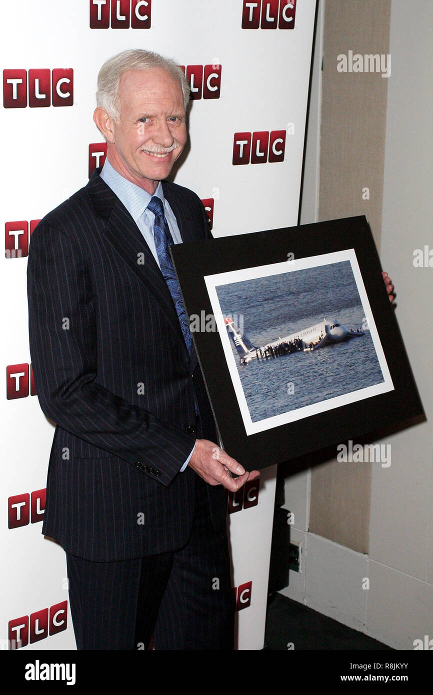 Captain Sullenberger High Resolution Stock Photography and Images - Alamy