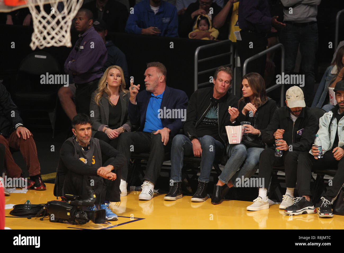 Arnold schwarzenegger cindy crawford hi-res stock photography and ...