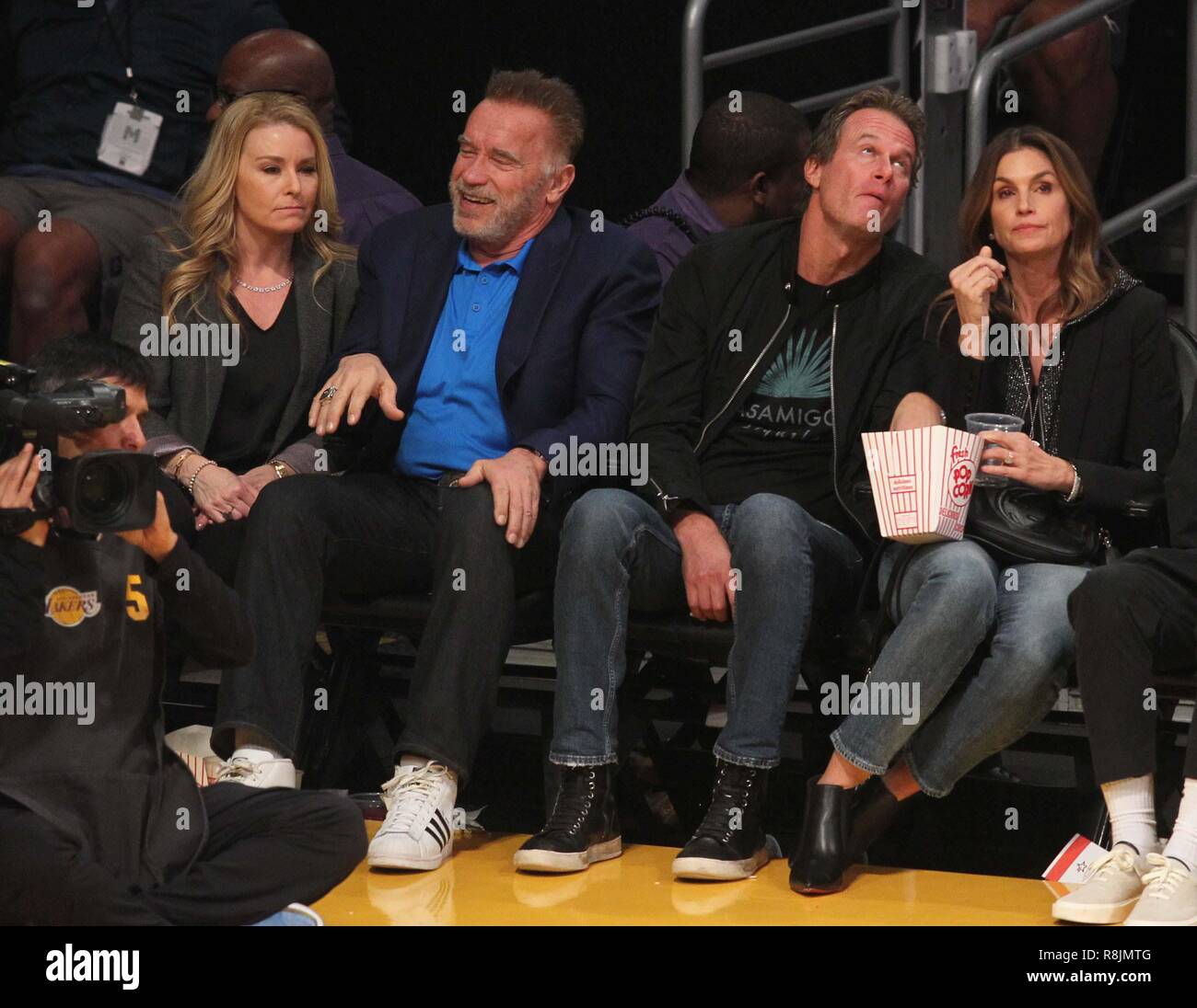 Arnold schwarzenegger cindy crawford hi-res stock photography and ...