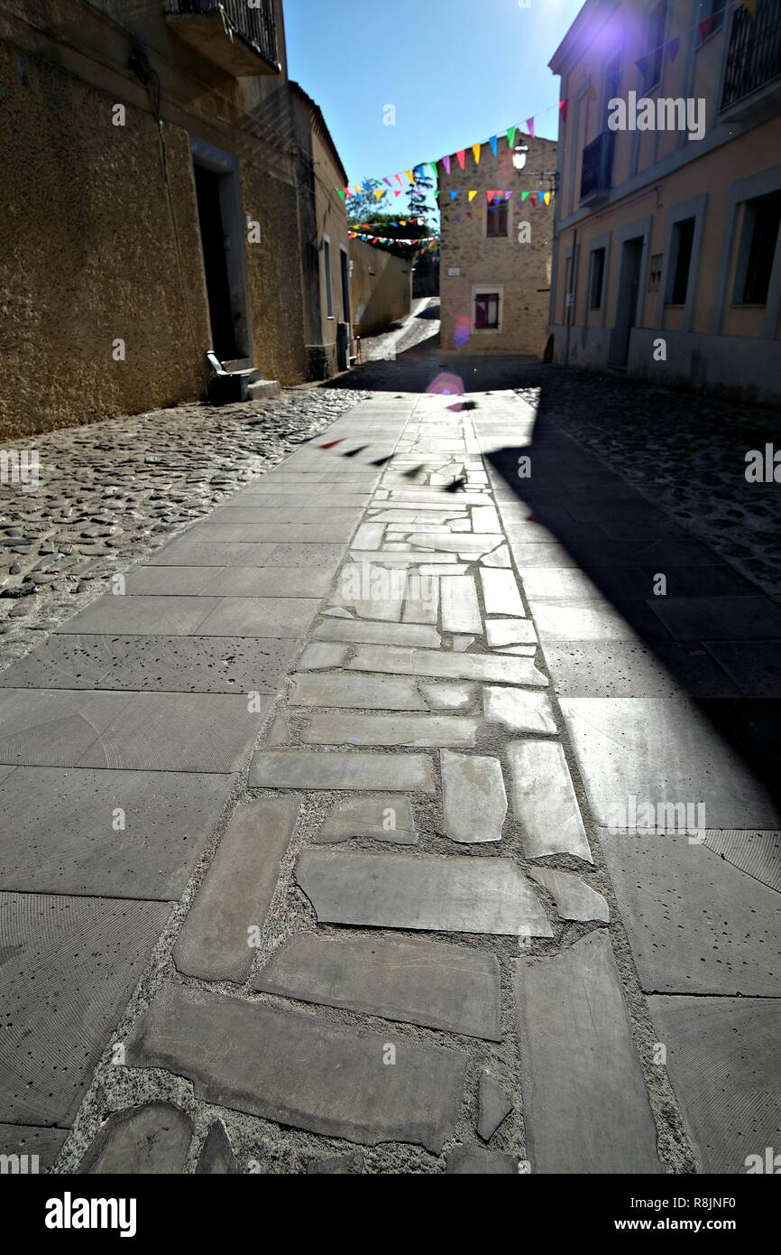 Paved facades hi-res stock photography and images - Alamy