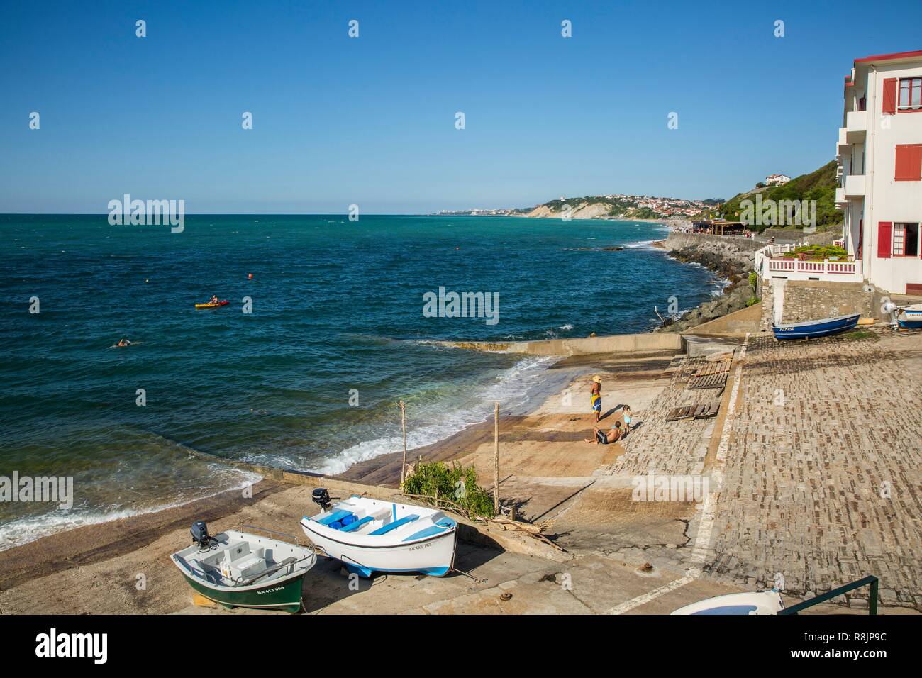 Port of guethary hi-res stock photography and images - Alamy