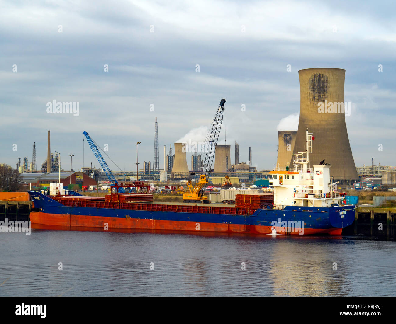 Grab cargo hi-res stock photography and images - Alamy