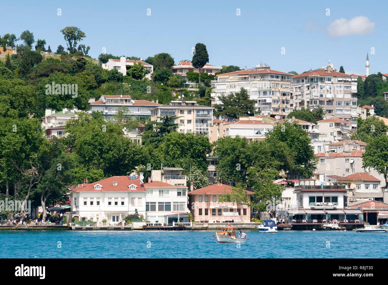 Turkey, Istanbul, cruise on the Bosphore, houses Stock Photo - Alamy