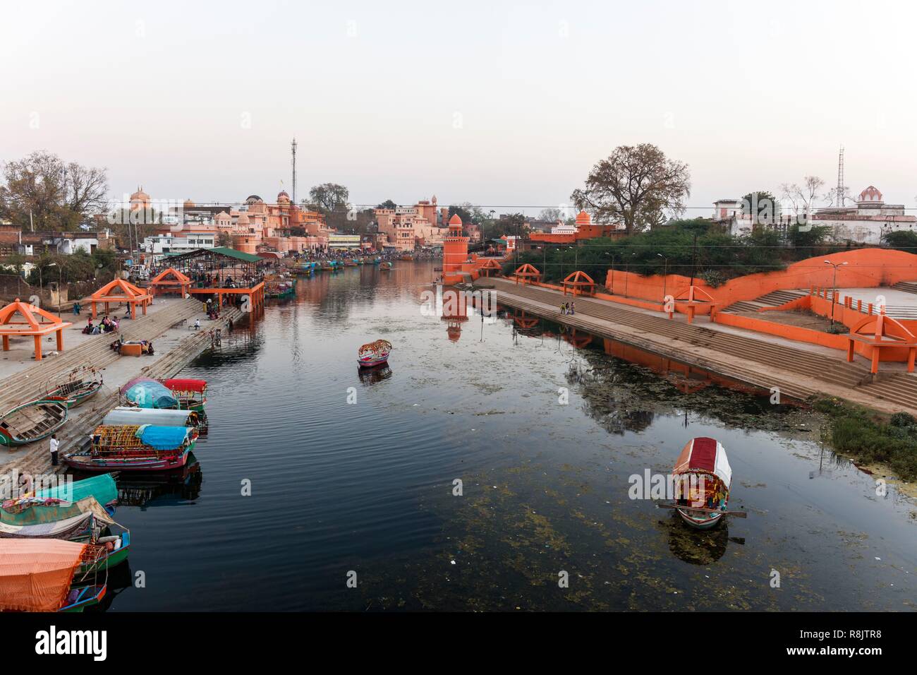 India, Madhya Pradesh, Chitrakoot, sunrise on Ram ghats on Mandakini ...
