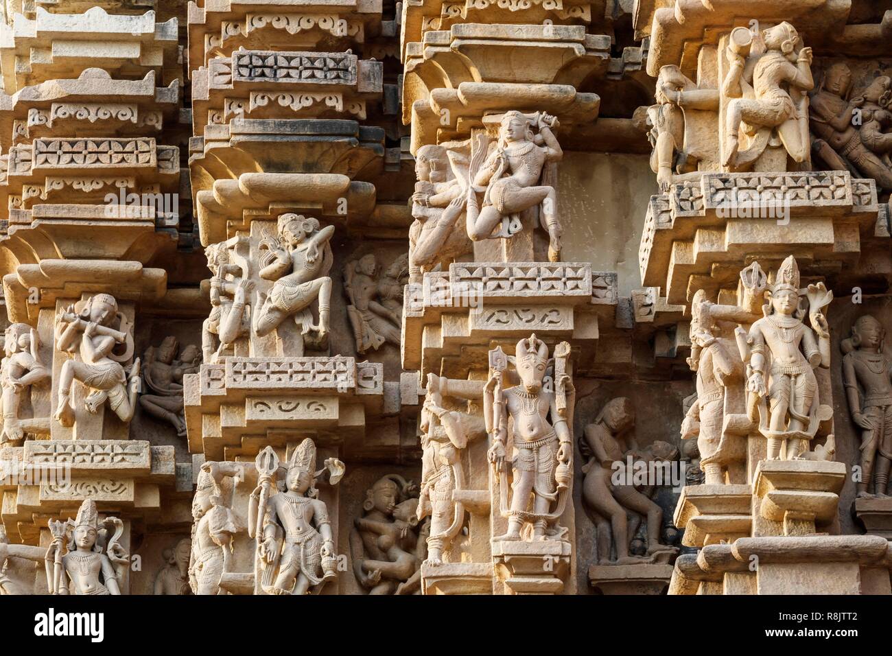 Temple dance india hi-res stock photography and images - Alamy
